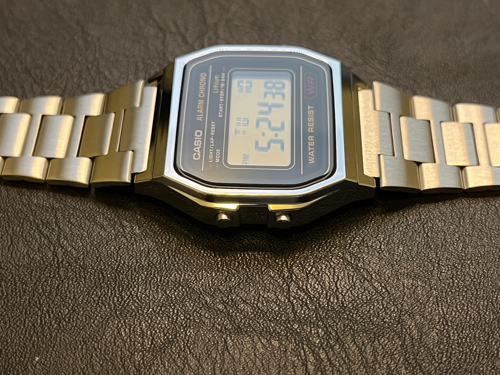 昔懐かしいデザインが今新しい！？CASIO A158WA-1JHレビュー - IKOAN LIFE